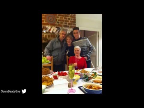 Happy Birthday Paul McGuigan aka Guigsy! - born 09.05.1971 - YouTube