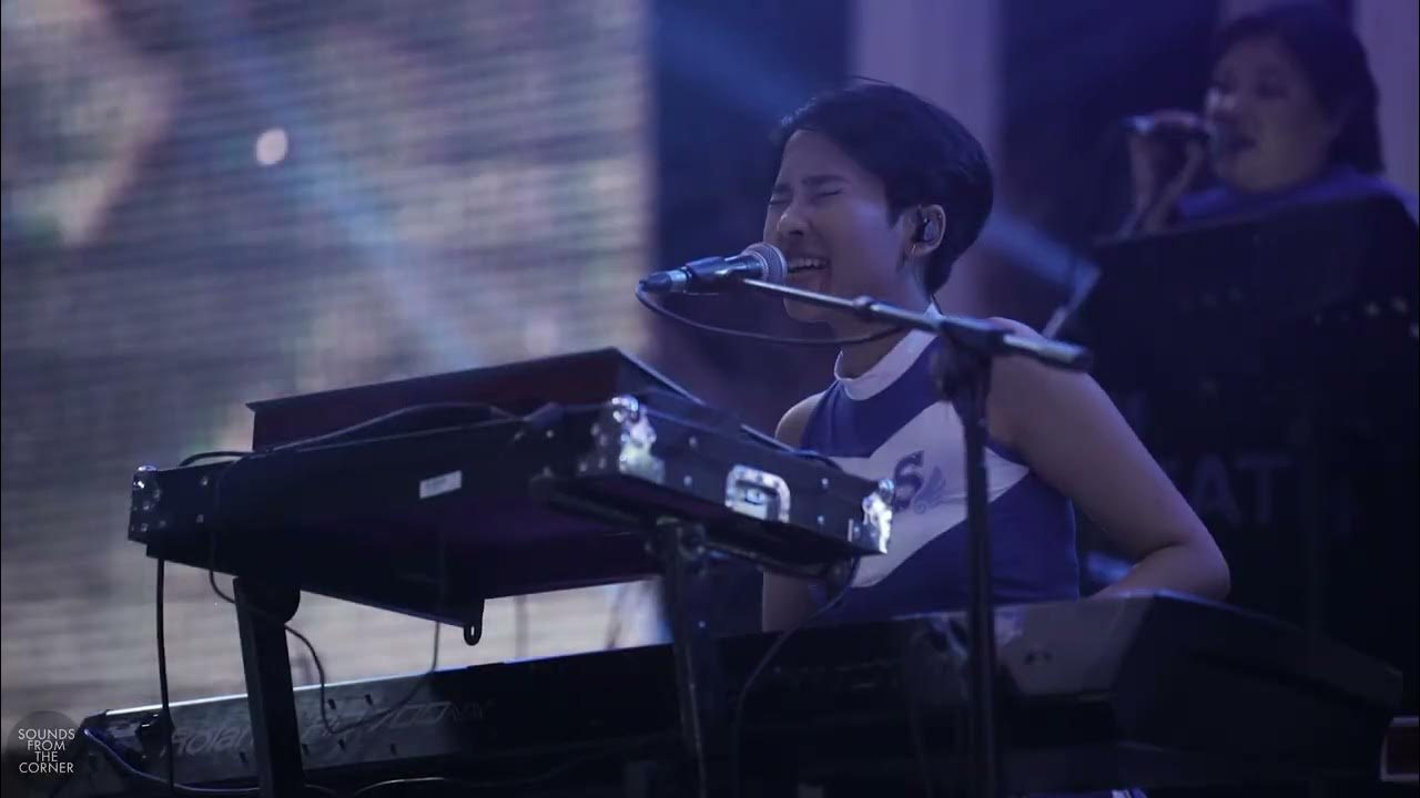 Hindia - Kami Khawatir Kawan | Sounds From The Corner Live #124 - YouTube