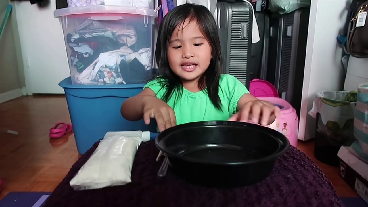 Making Cosmic Slime!!! | Vlog 1 🧡 - YouTube