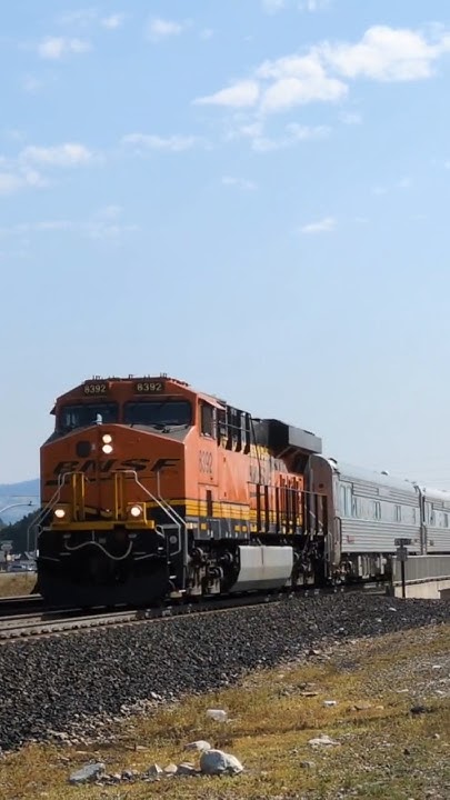 BNSF OCS Executive Train! #bnsf #executive - YouTube