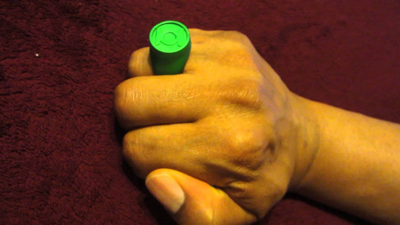Light-up Green Lantern ring for cosplay! - YouTube