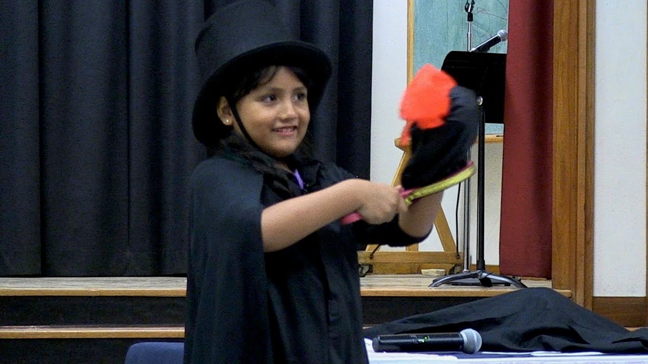 The magnificent Princess of magic - YouTube