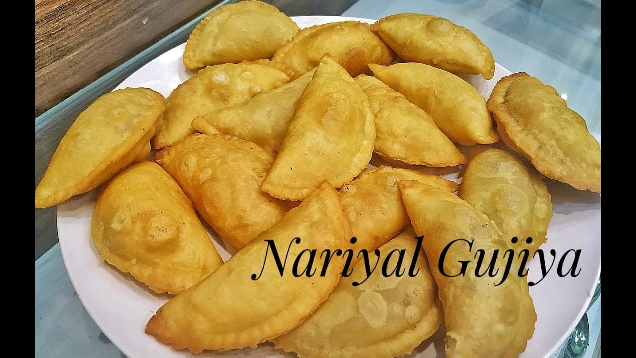 Nariyal Gujiya Recipe | Coconut Gujiya | Quick & Easy | Holi special ...