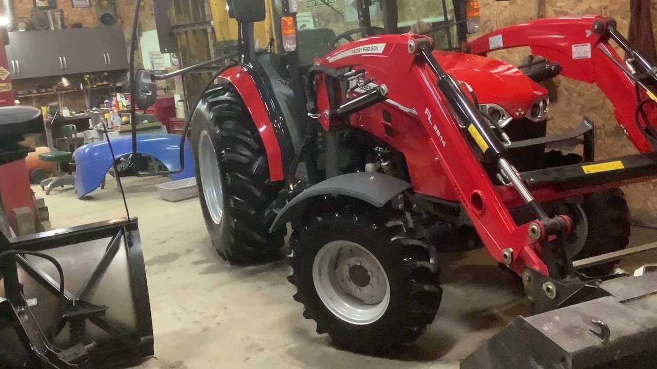 Massey Ferguson 2860 wash , wax and review of the tractors 1st year of ...