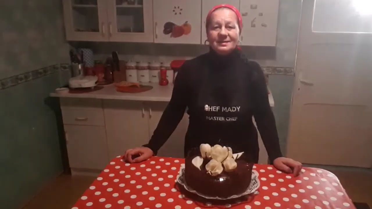 Tort de Ciocolata si Crema Mascarpone in Contrast Alb-Negru - YouTube
