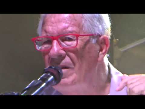 PEPPINO  DI  CAPRI  IN CONCERTO 8  09  2022 AVERSA