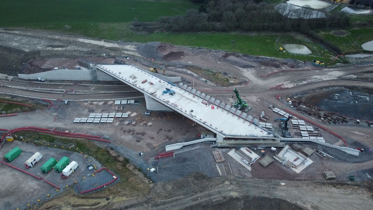 East West Rail and HS2 Works at Calvert and Steeple Claydon - YouTube