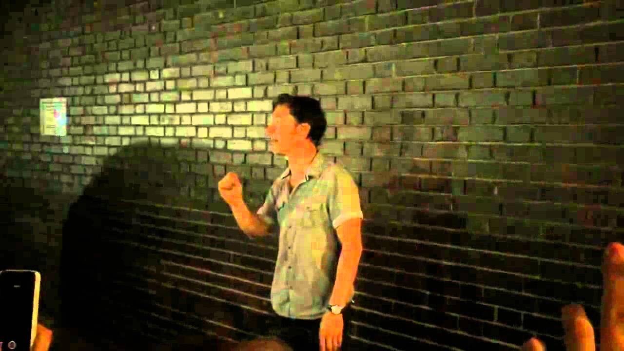 Benedict Cumberbatch angry with mobile phones - YouTube