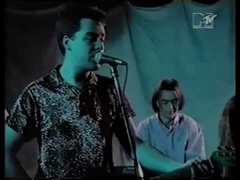 The Chills - Submarine Bells (Live at MTV) - YouTube