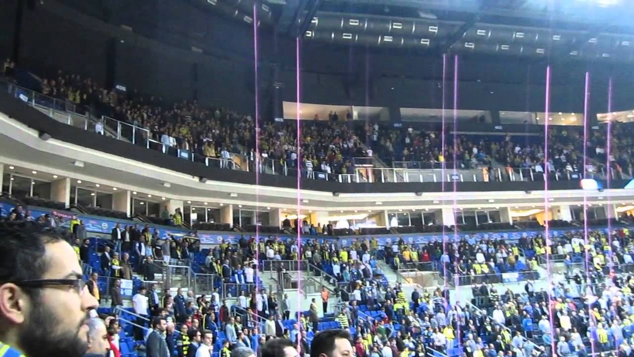 Kızılyıldız taraftarı Marko Ivkovic için saygı duruşu / silent respect ...