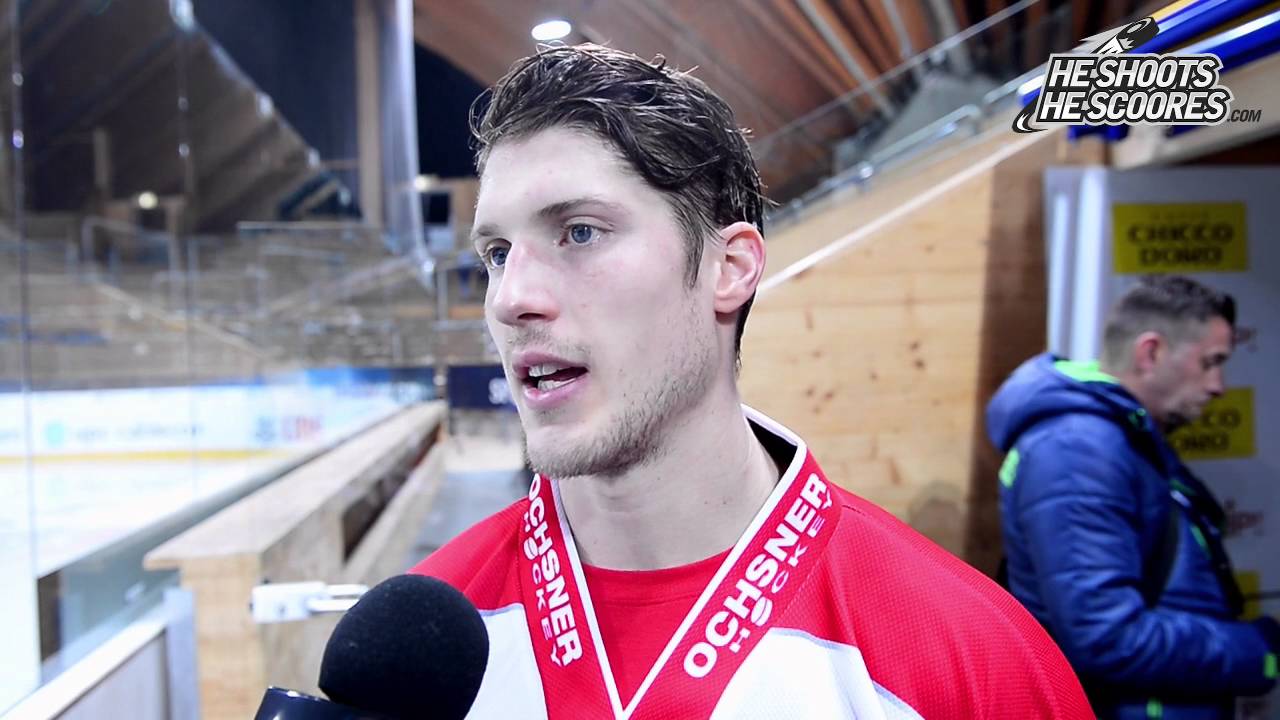 Intervista a Cory Emmerton - Team Canada - 26.12.2015 - YouTube