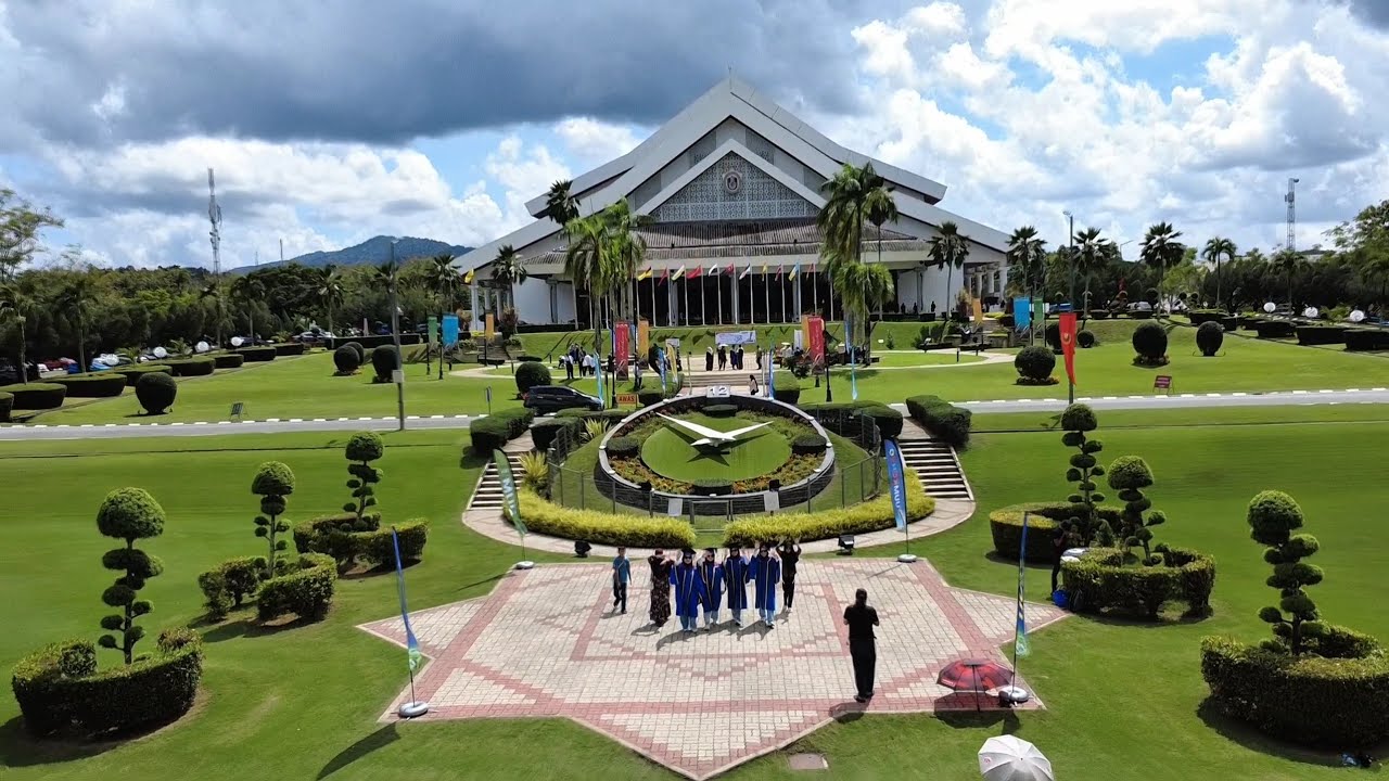 Majlis Konvokesyen UUM 2025 kali ke-38 ️💕🧑🏻‍🎓 - YouTube