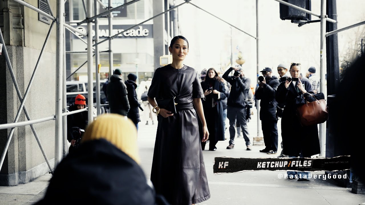 Street style Isabelle at the Altuzarra FW25 New York Fashion Week #fw25 ...