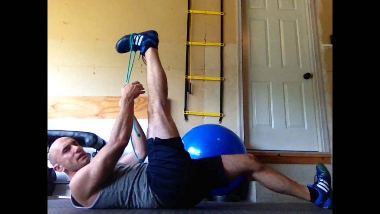 QUICK FIT TIP: ISOMETRIC STRETCHING - YouTube