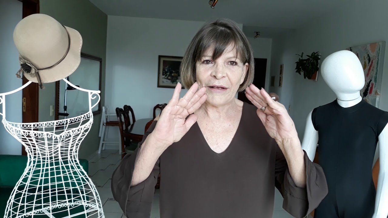 Aprenda traçar três modelos diferentes de decote em V - YouTube