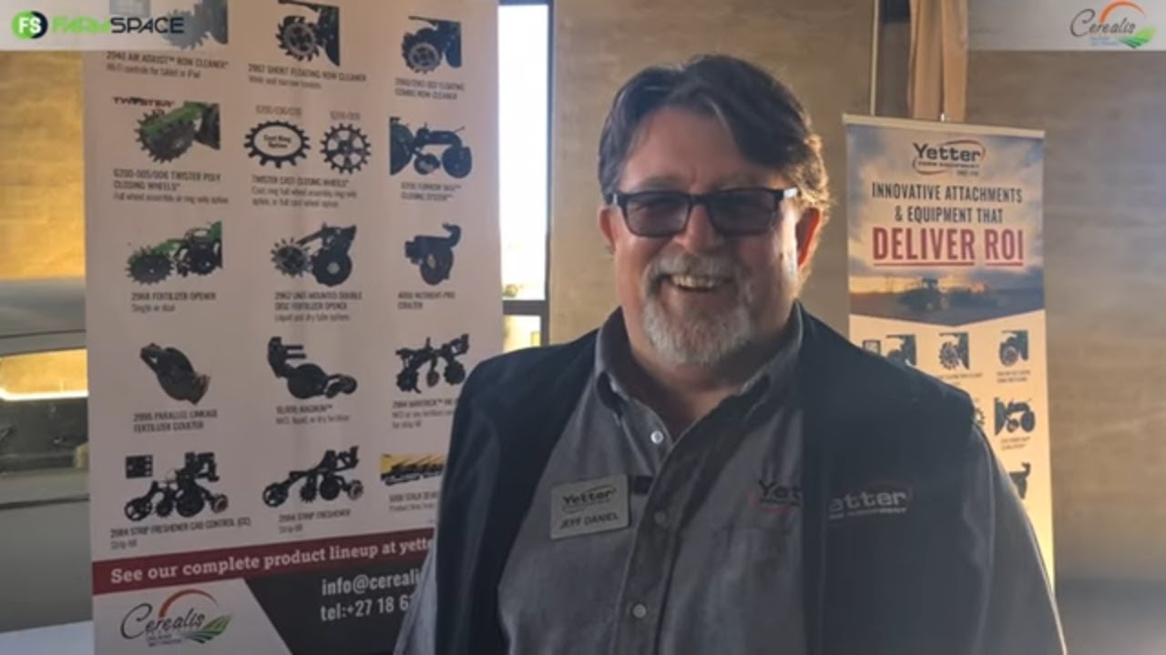 "Closing wheels" op 'n planter - Yetter. Jeff vertel meer. - YouTube