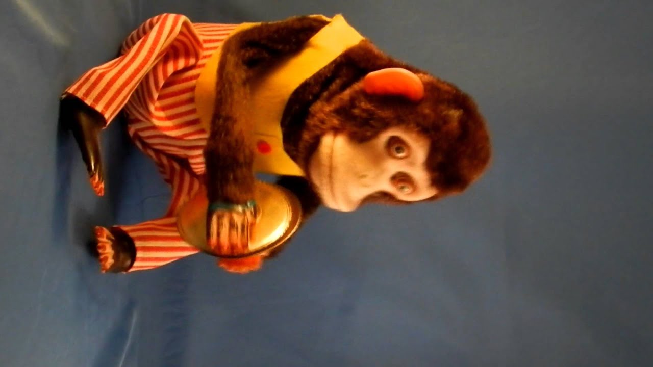 clapping monkey - YouTube