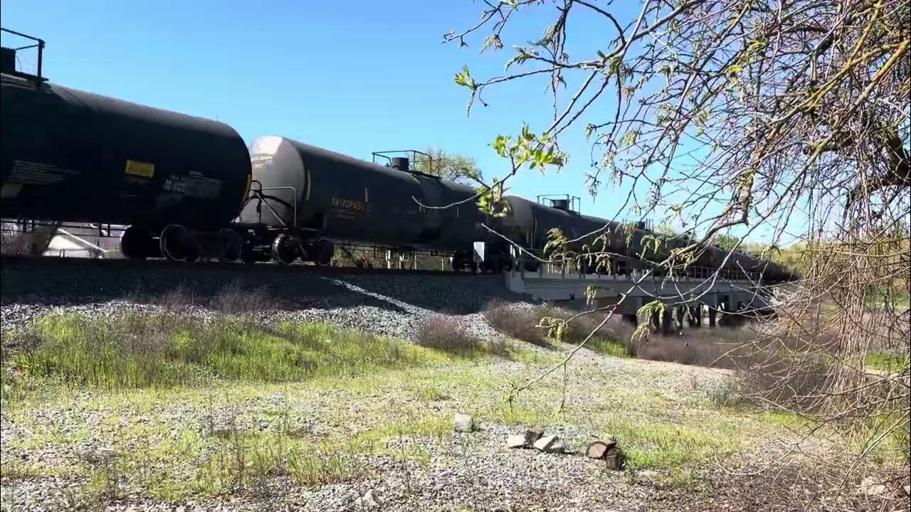 UP 9916 leads LRS59 local to Roseville yard 03/15/2024 - YouTube