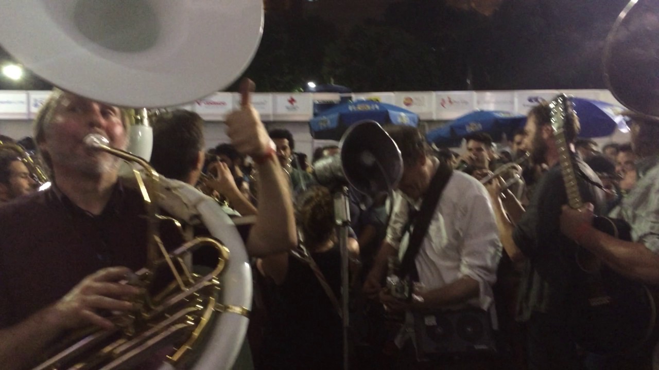Express Brass Band - [3] - Honk Rio - 24/11/2016 - YouTube