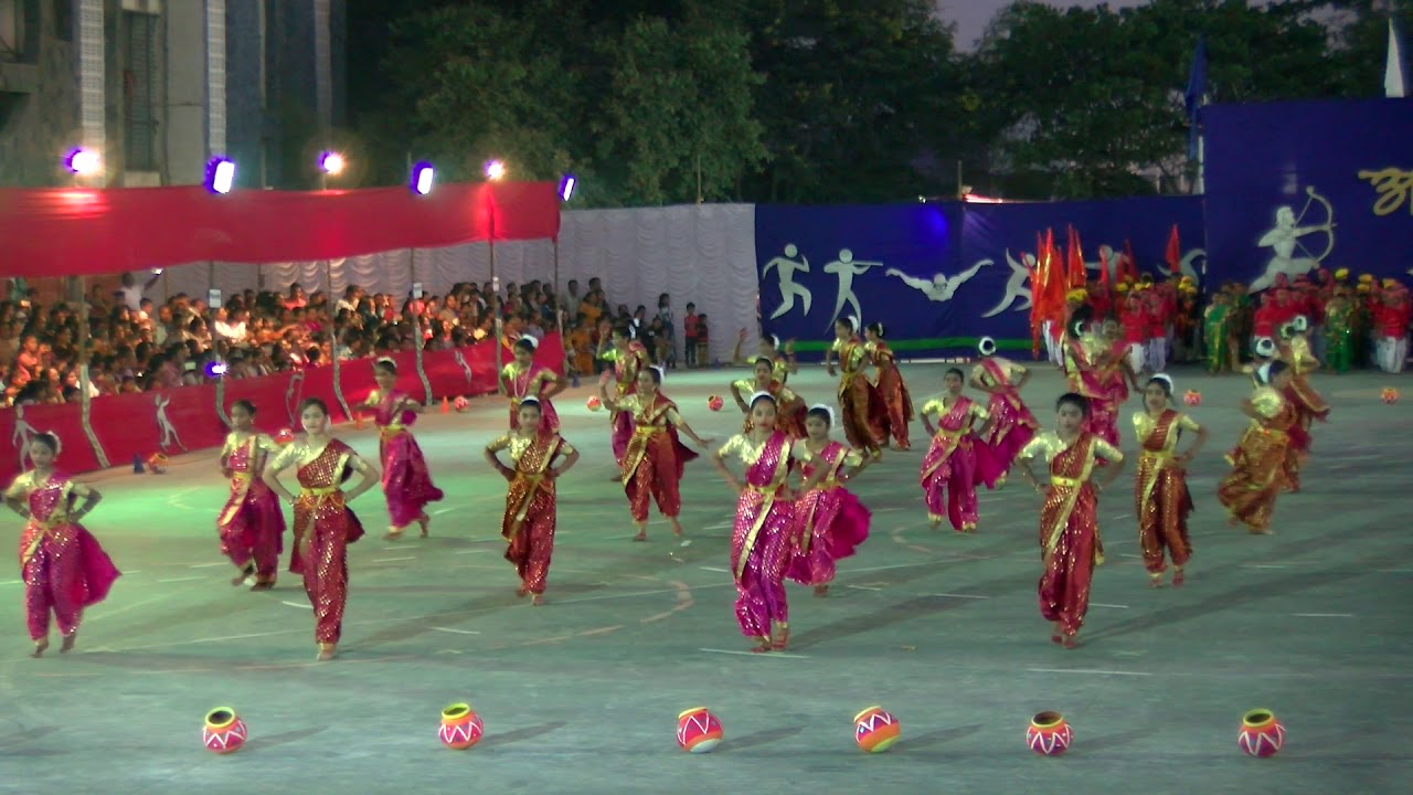 Lavni and Lezim Performance | Arjunotsav’19 | SOS Wanadongri - YouTube
