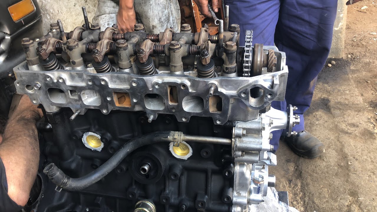 MOTOR 22R-EC TOYOTA HILUX - YouTube