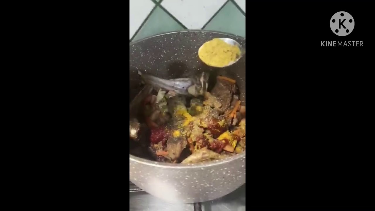 Laham (Lamb Meat) bukhari rice with hashu (toppings carrots) | With ...