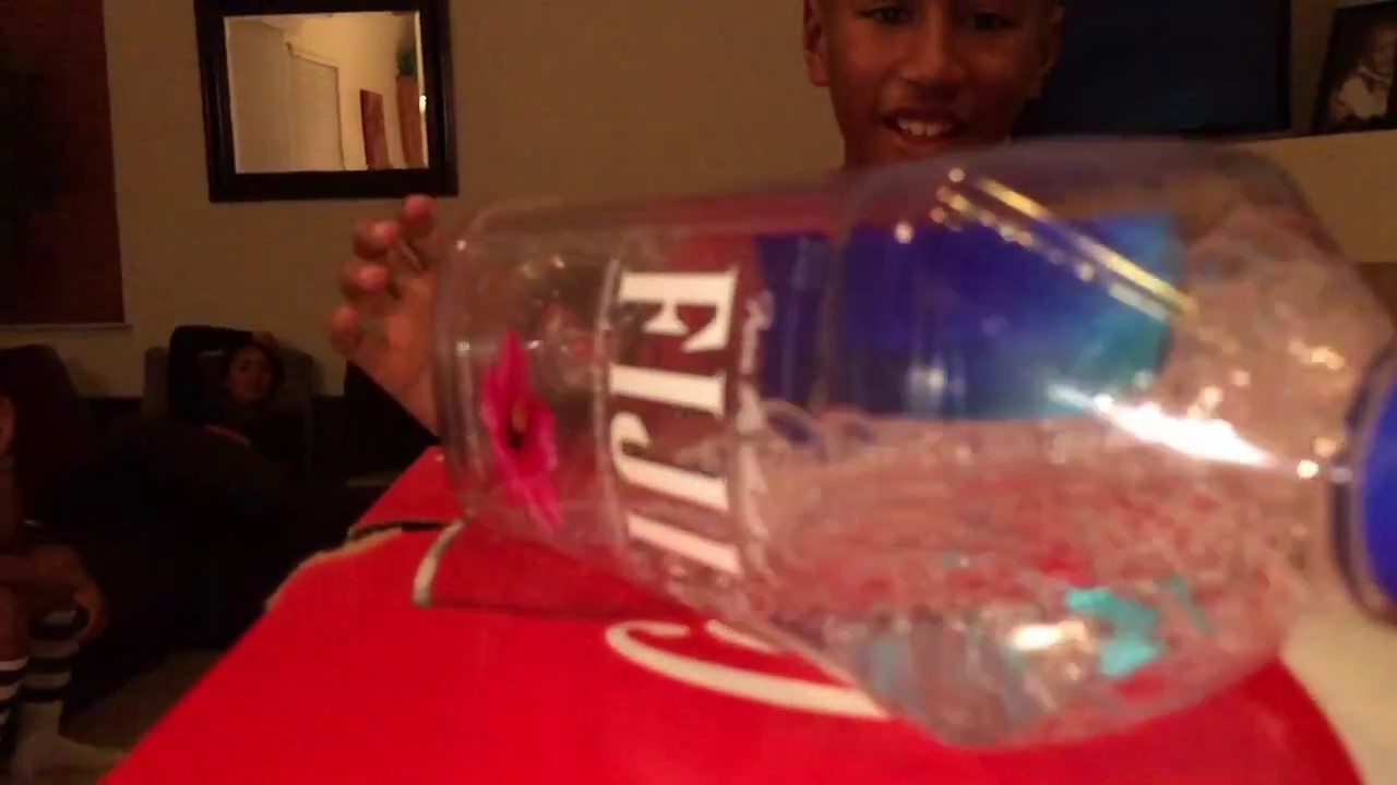 ***WATER BOTTLE FLIP CHALLENGE*** - YouTube