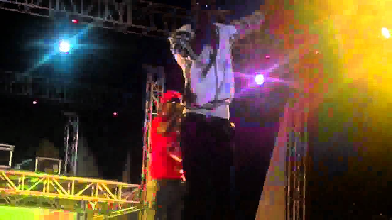 mandojo na domokaya_bongo5 - YouTube