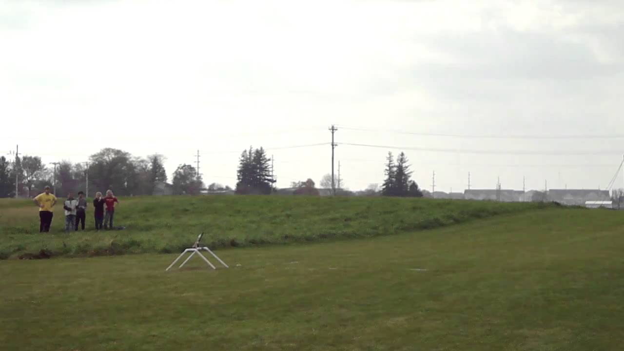 Iowa State AerE 160 Rocket Launch 2010 - YouTube