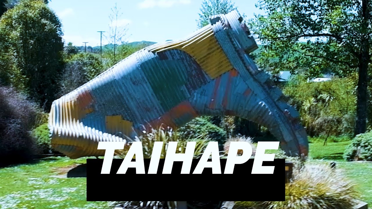 Road Trip to Travel New Zealand VLOG - Taihape - Gumboot Capital of the ...