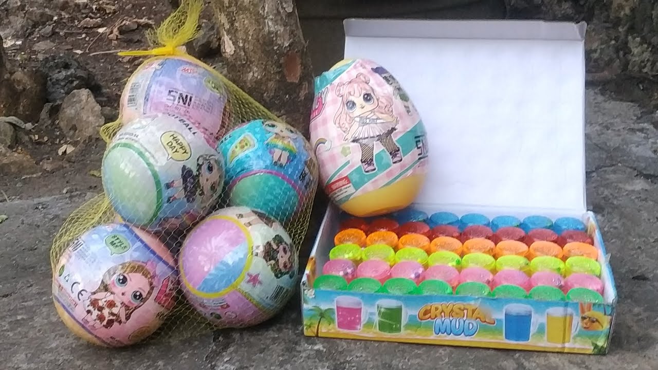 Mencari mainan dan menemukan mainan telur berhadiah - YouTube