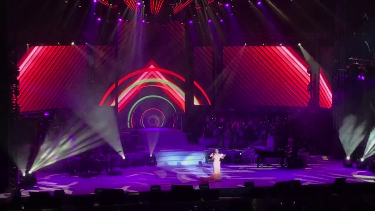Pengemis Muda - Sheila Majid : THE CONCERT KUALA LUMPUR 2017 - YouTube