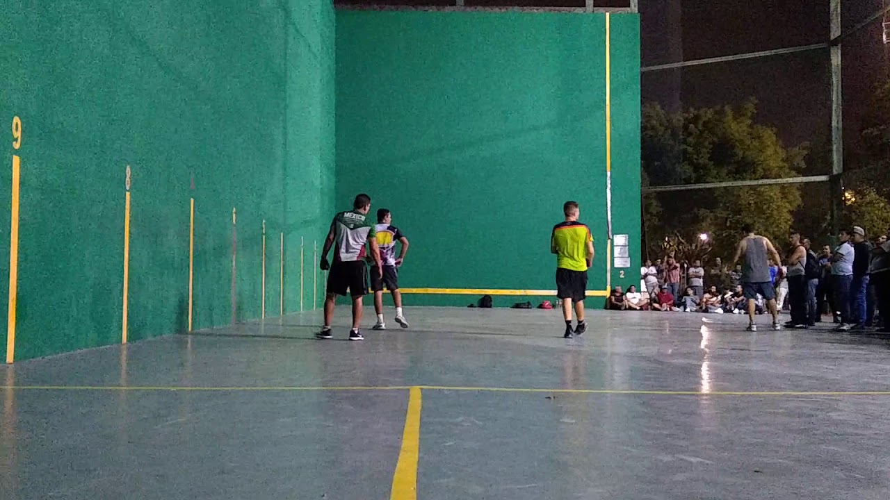 Homar y Adrián vs Roberto y canelo - YouTube