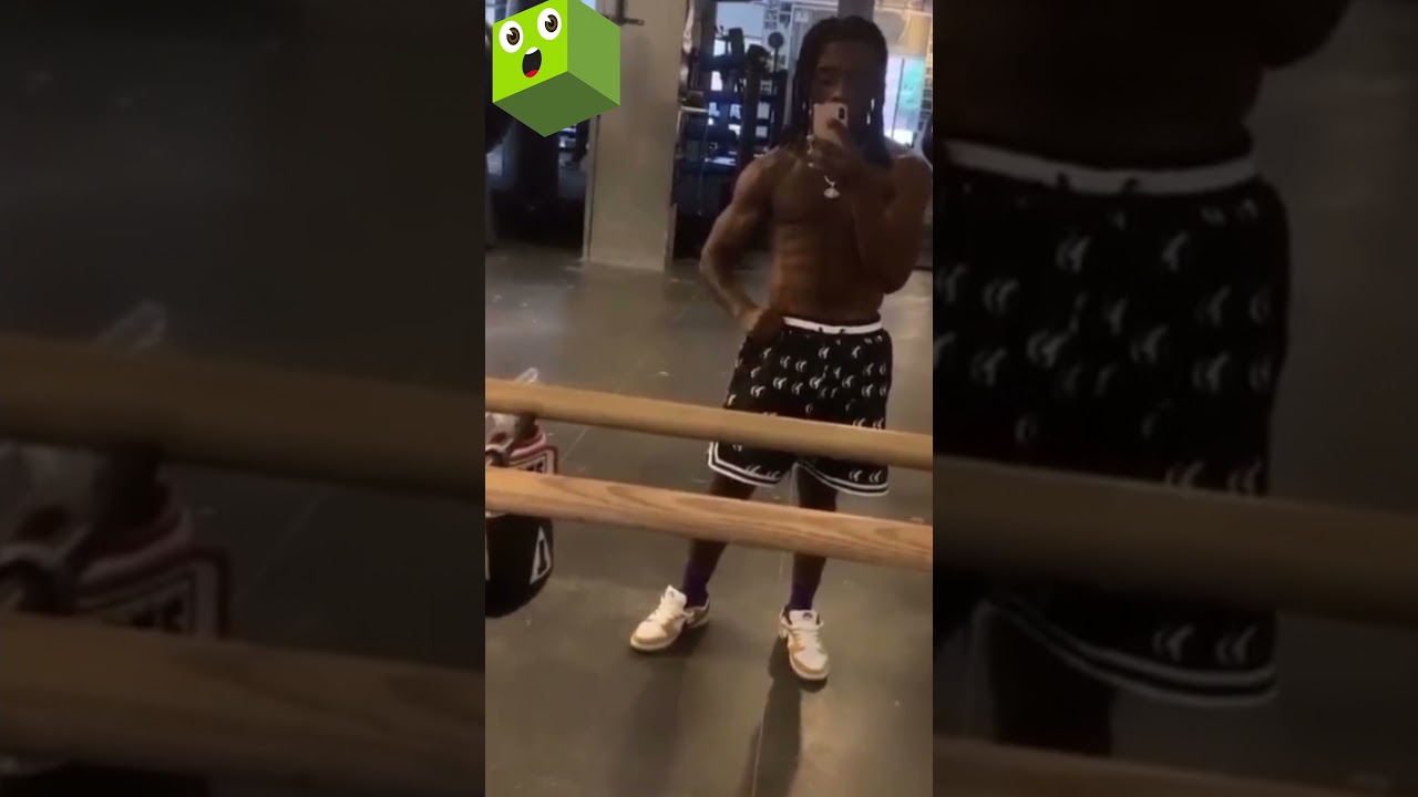 Lil Uzi Vert Is Flexing Major Abs + Arm Muscles - YouTube