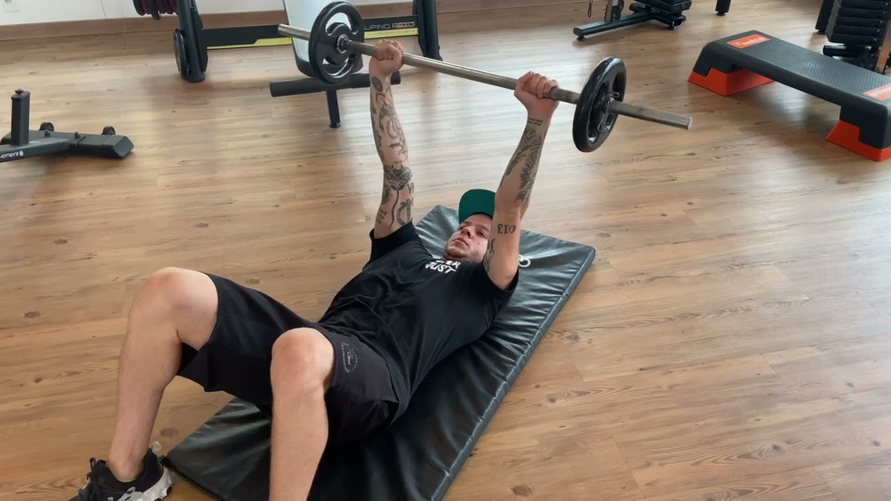 Triceps Testa Com Barra - YouTube