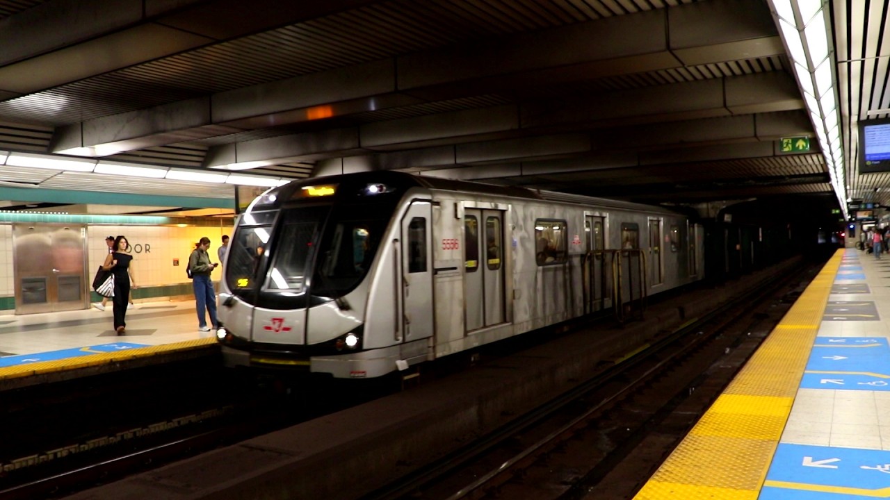TTC Toronto Subway : Vaughn Bound Bombardier Toronto Rocket Line 1 ...