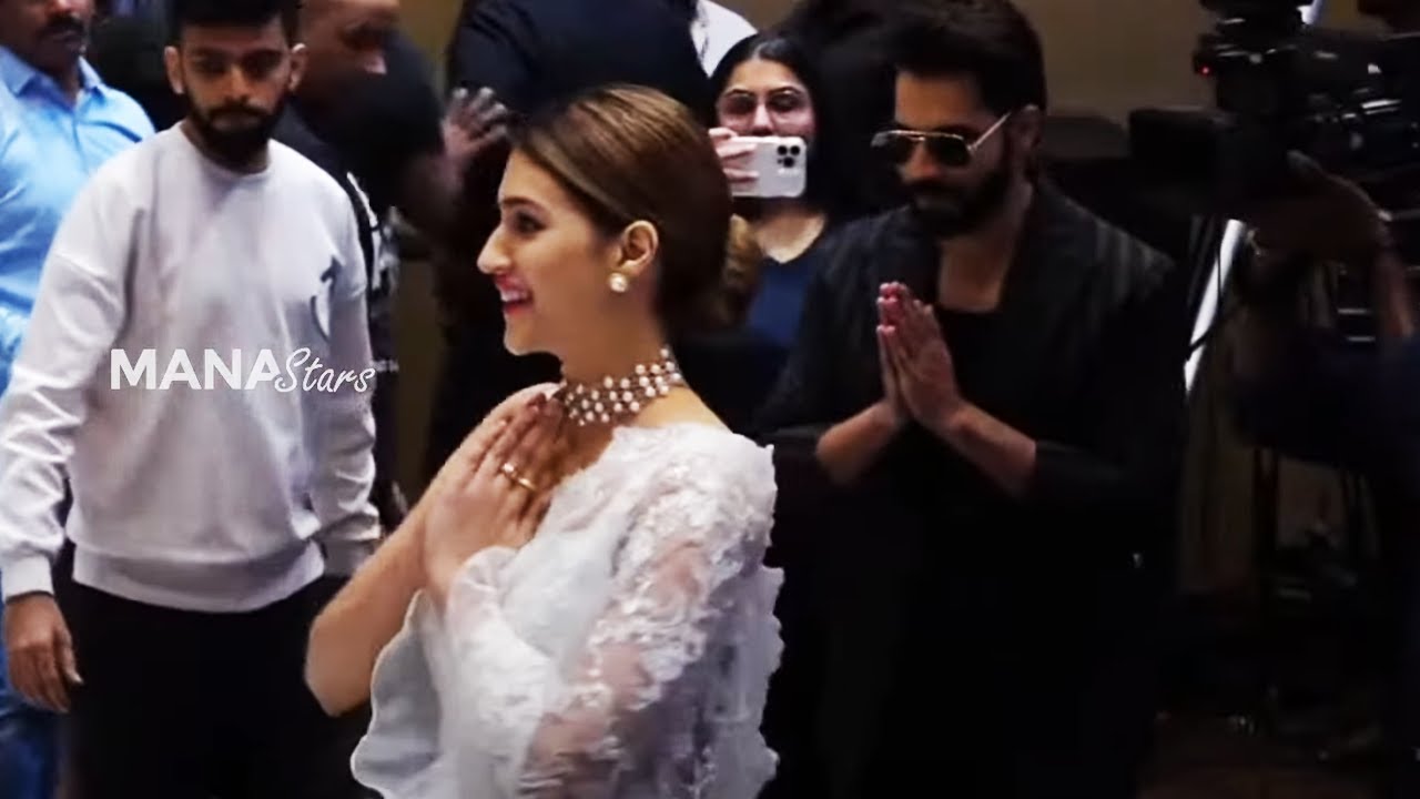 Varun Dhawan and Kriti Sanon Entry @ Thodelu Movie Press Meet ...