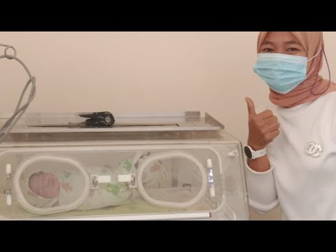 Dede baby olahraga#bayilucu - YouTube