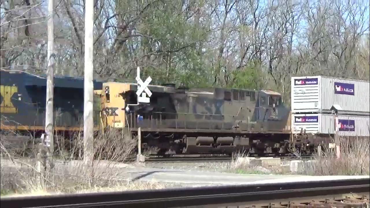 Highball 60MPH CSX Intermodal I017 – ES44AH Bad K5HL & YN2 AC4400CW #128 – Madison Ohio Apr 2024 ...