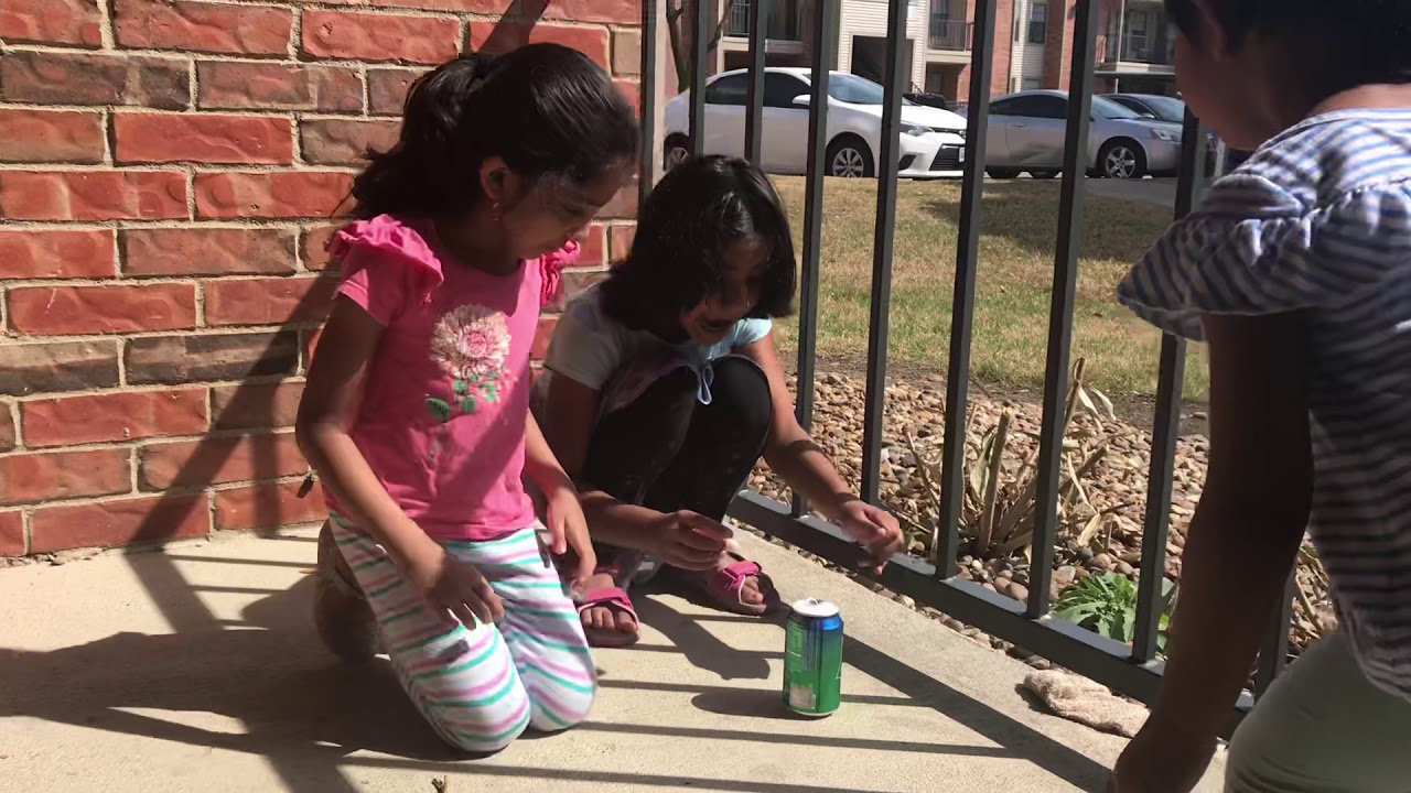 Making a Diet Coke mentos fountain ⛲️ with my friend - YouTube
