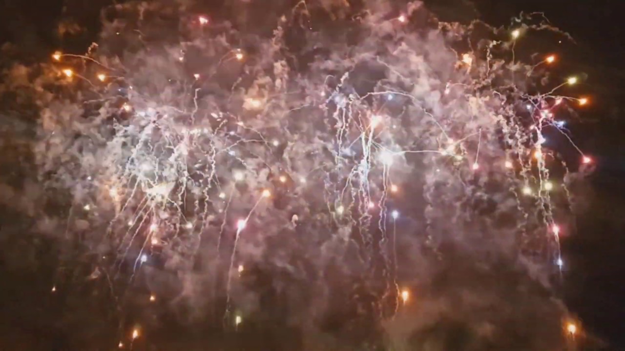 Heveningham Hall Firework Display 2018 by Full Effect Fireworks - YouTube