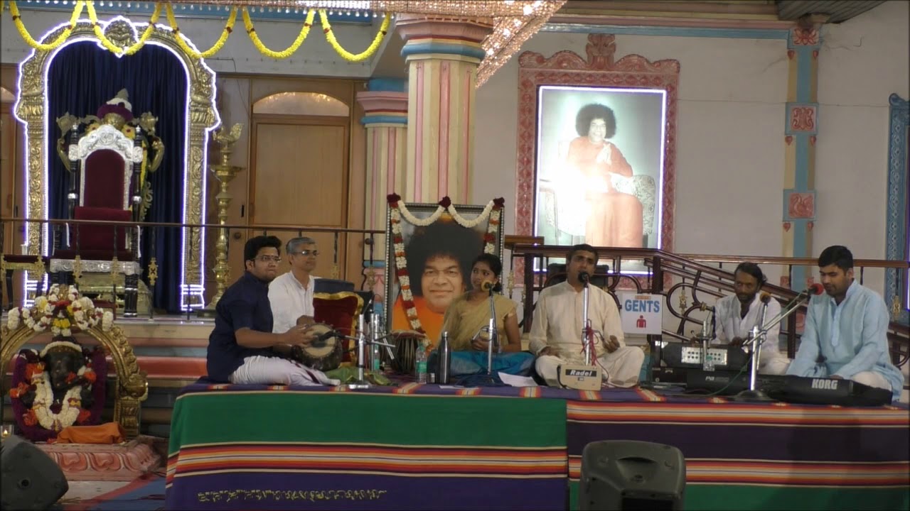 ONE WITH SAI: 22 October 2017 - Devotional Music Programme by Shri ...