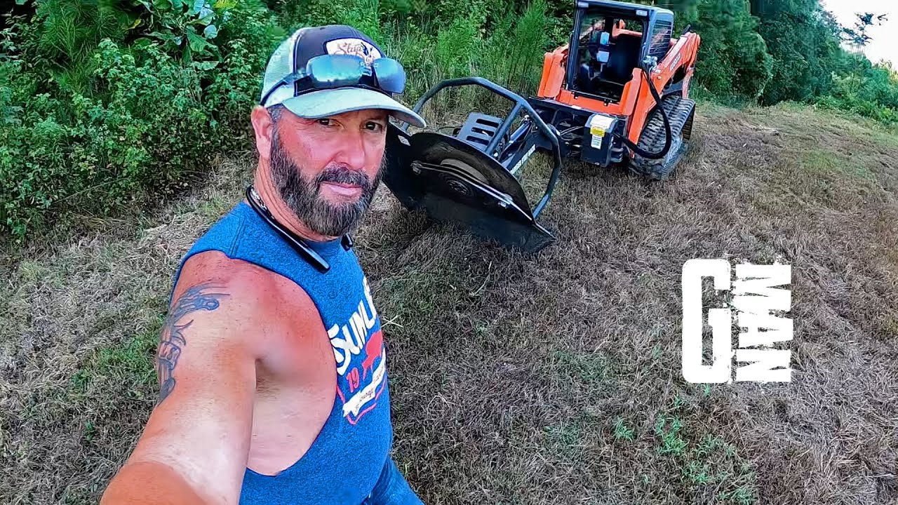 How to run a Kubota Skidsteer with a Diamond cutter and a Spartan Boom ...