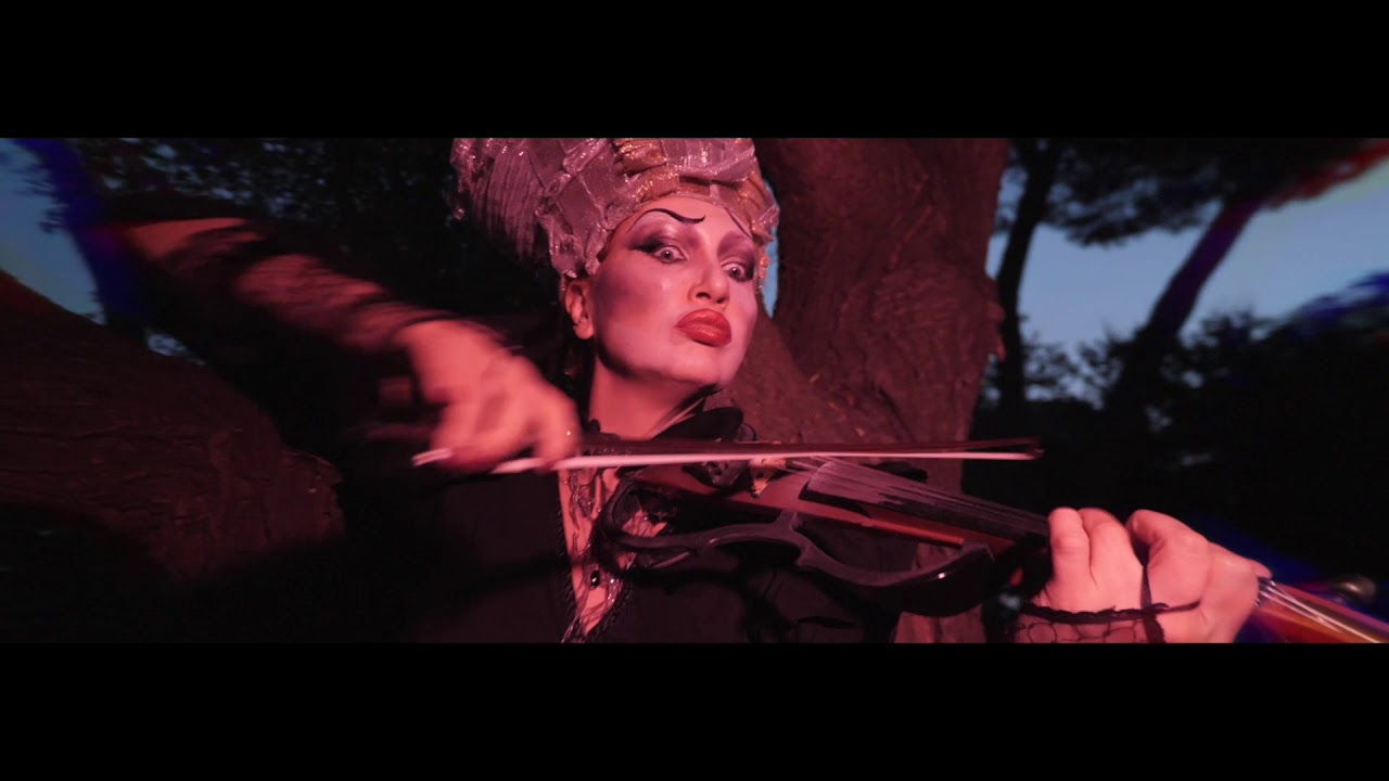 Sacred & Ritual Body Art Performance for Luxury Circus - YouTube