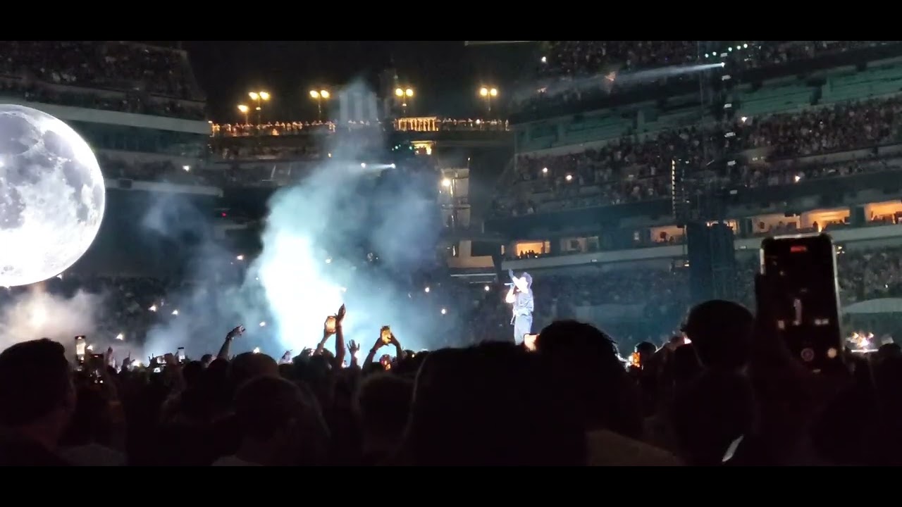 Weekend "Call Out My Name" - YouTube