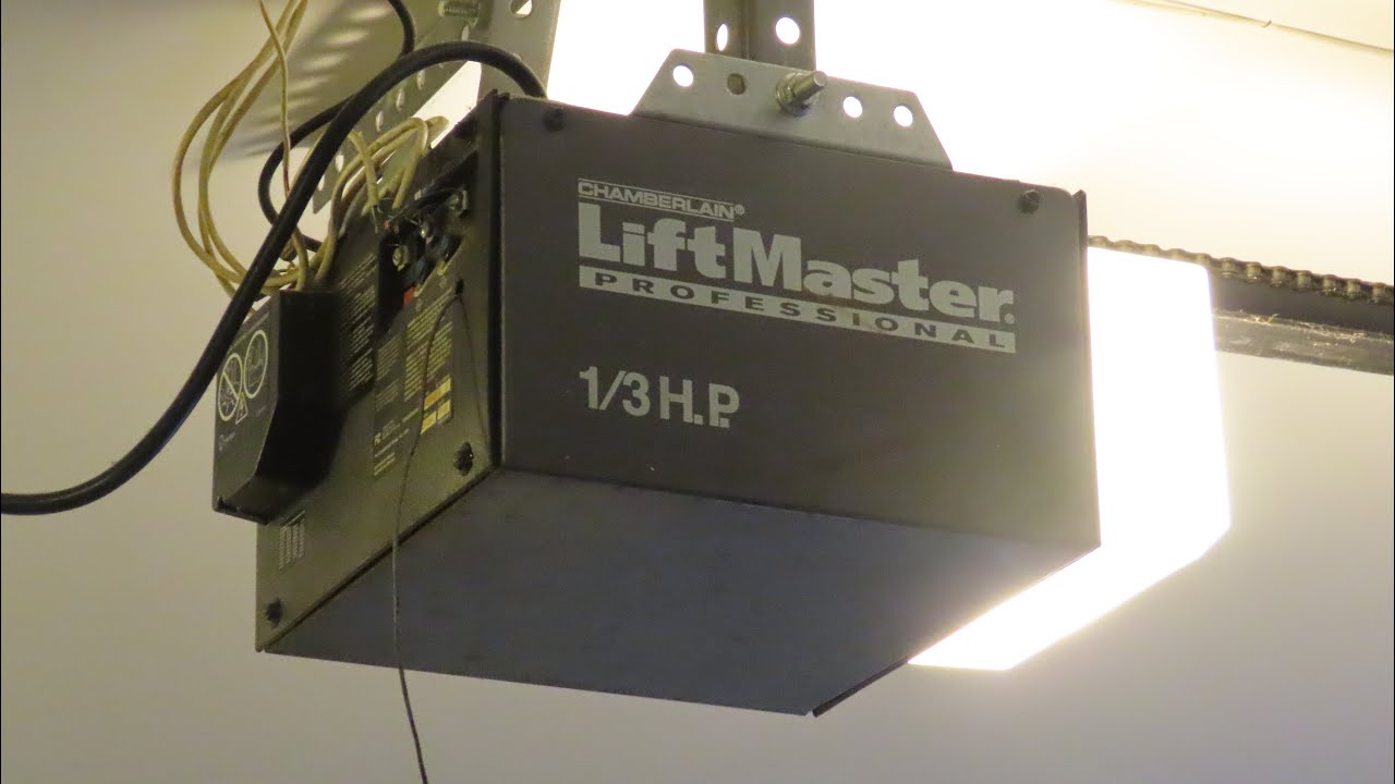 Quick Tour of our Liftmaster Garage Door Opener - YouTube