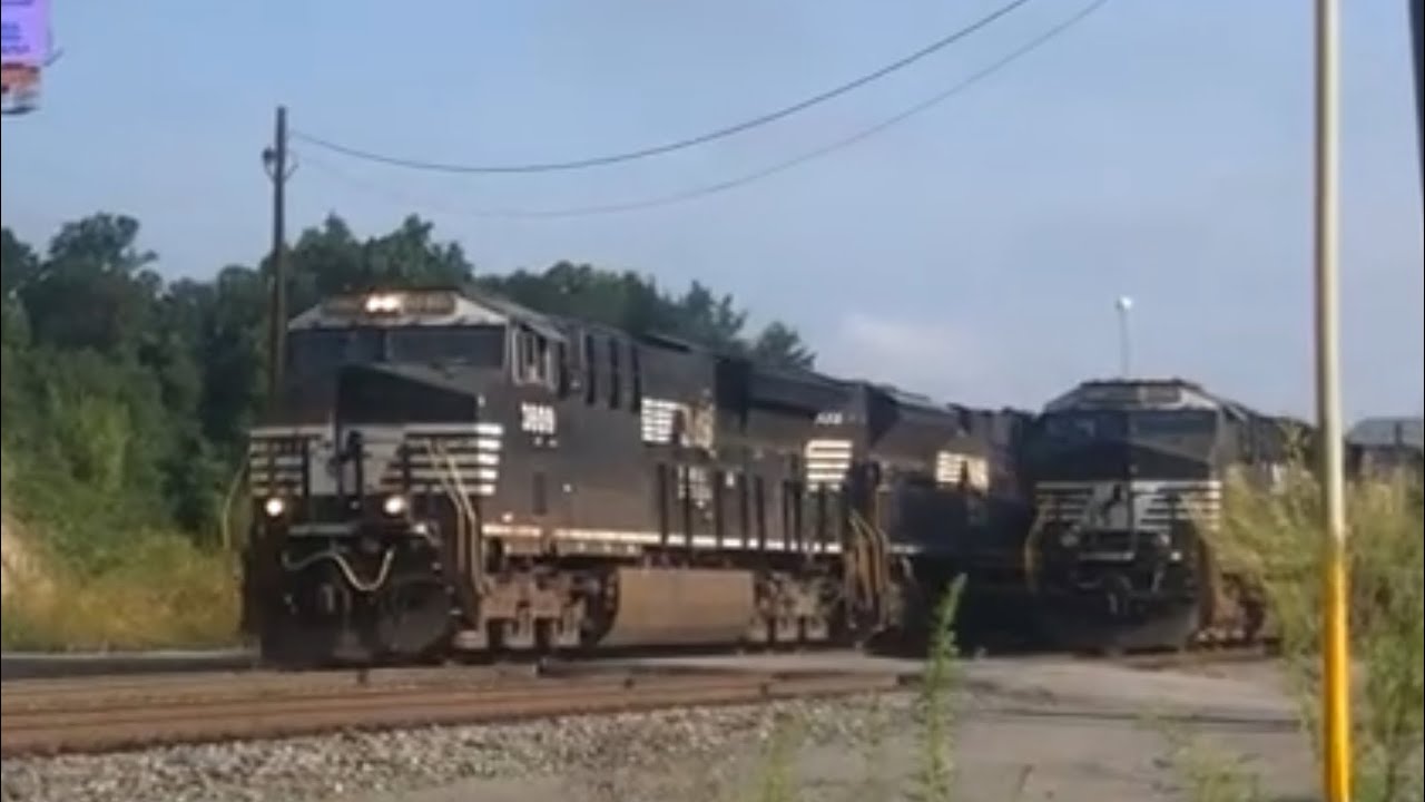 Train meet at north Winston yard! (8/9/25!) - YouTube