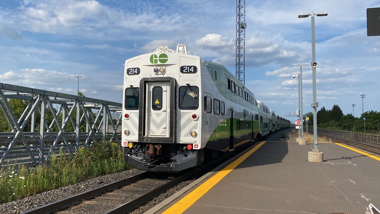 GO Transit Refurbished cab car 214 arrives at Appleby Station - YouTube