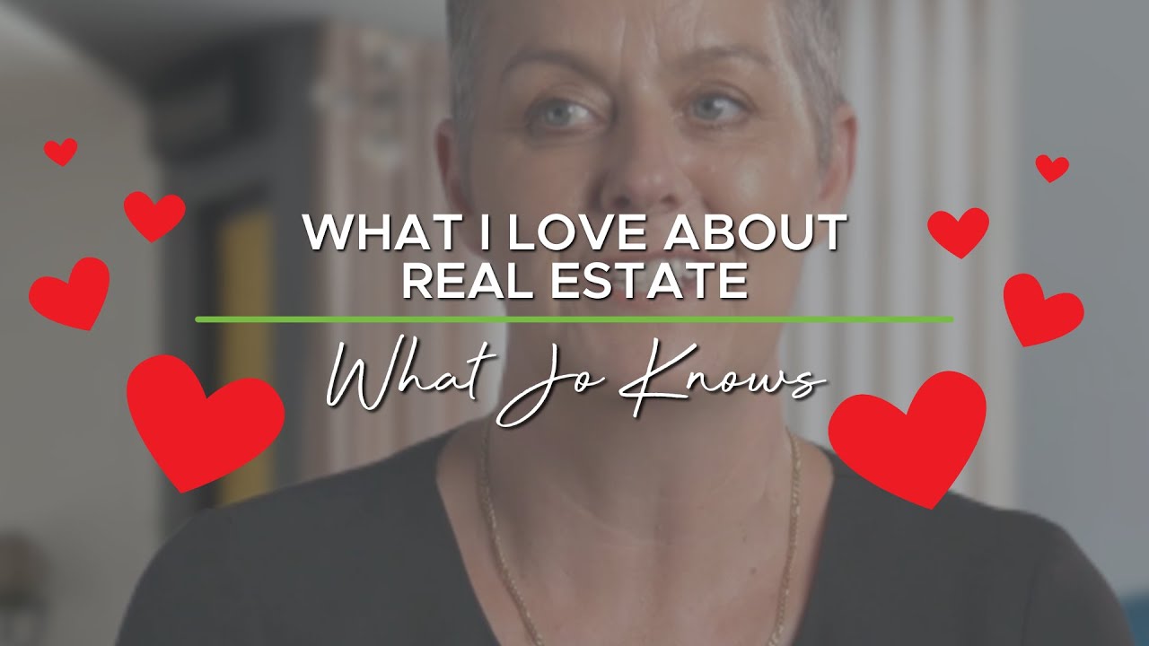 What Jo Knows: What I LOVE About My Job 💚 - YouTube
