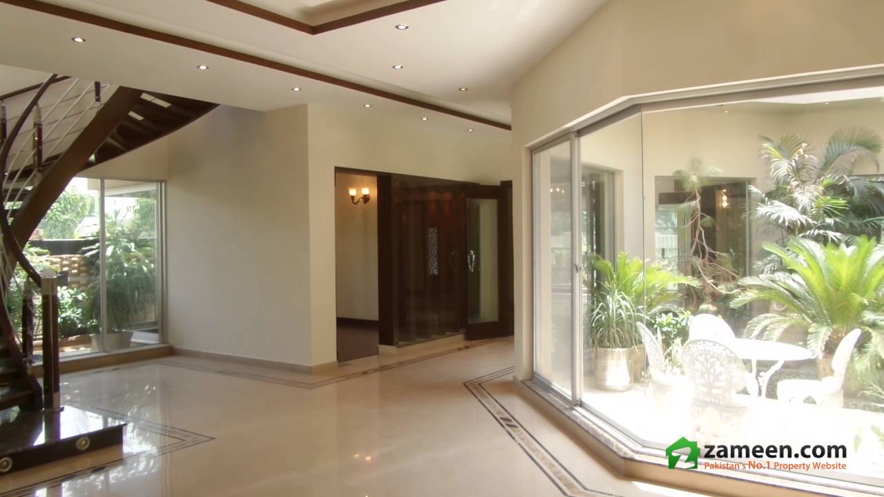 2 KANAL WELL-BUILT HOUSE AVAILABLE FOR SALE IN DHA PHASE 3 LAHORE - YouTube
